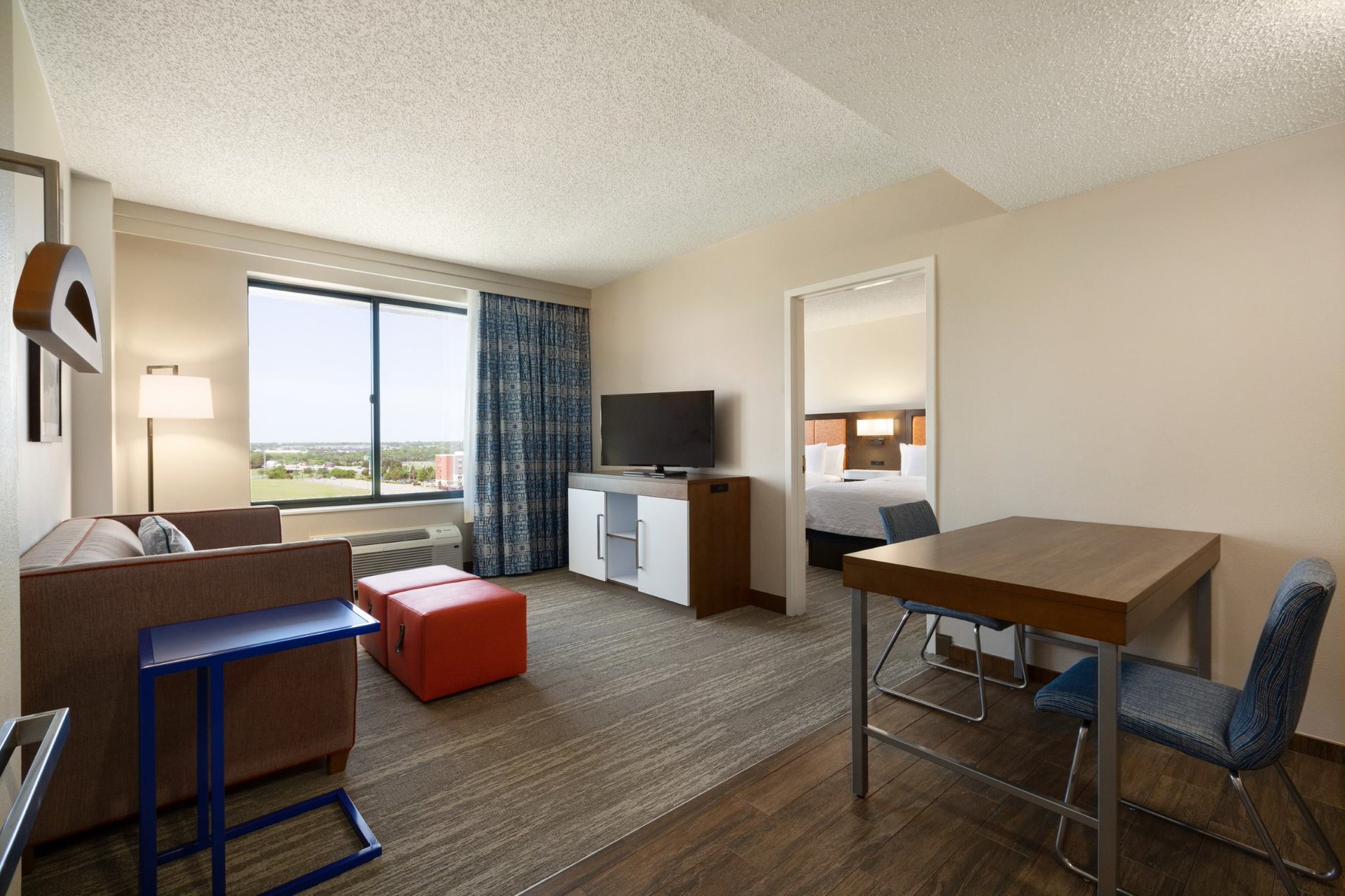 Hampton Inn & Suites Dallas-Mesquite | Revere