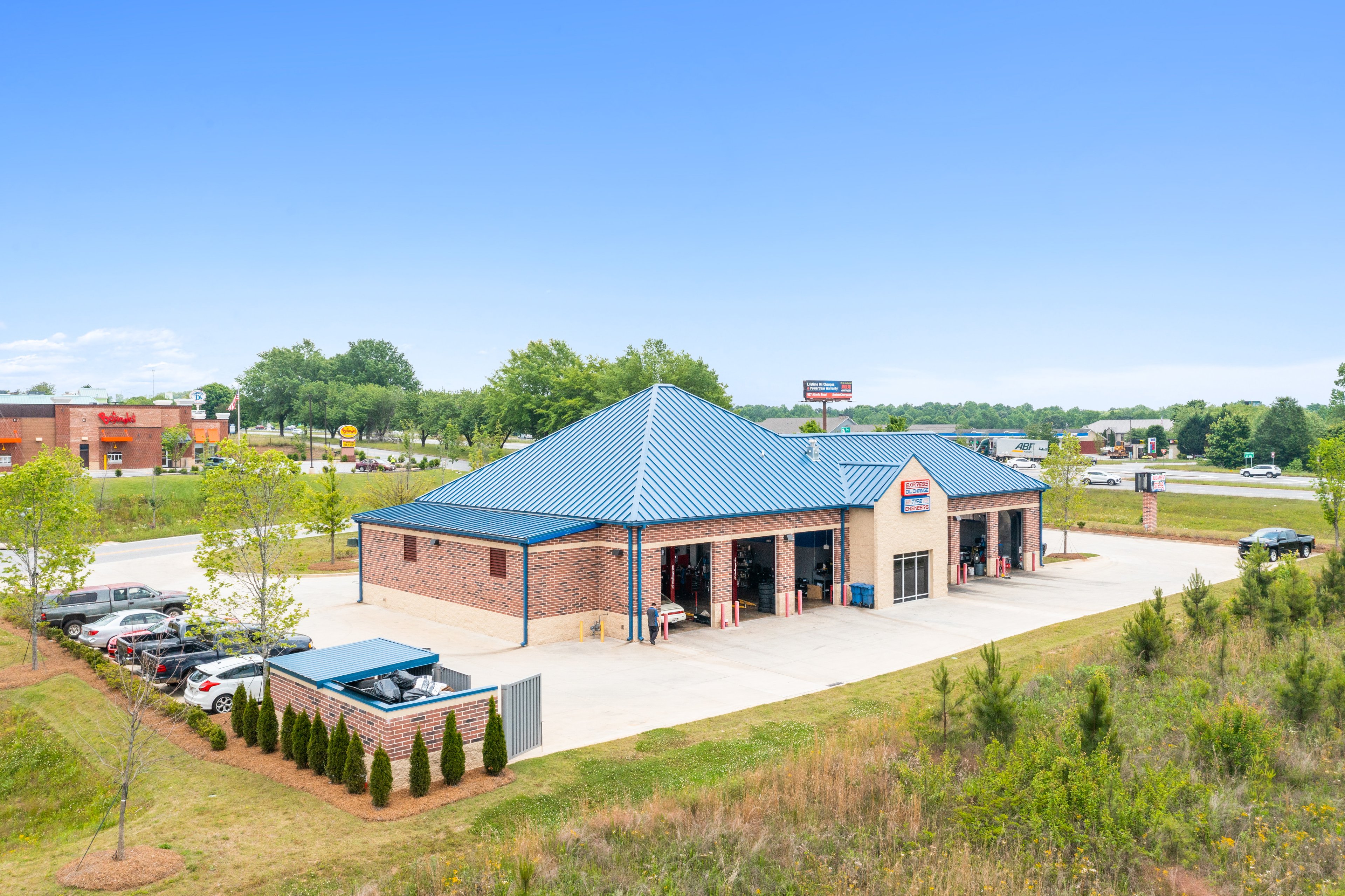 Express Oil Change & Tire Engineers - 318 Industrial Park Rd | Revere