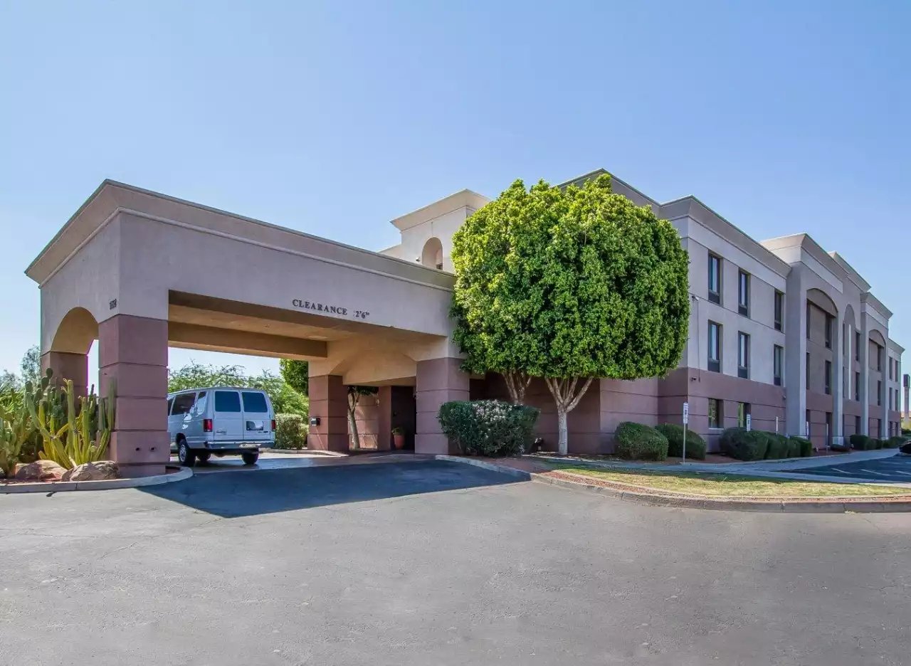 Comfort Inn - Phoenix | Revere